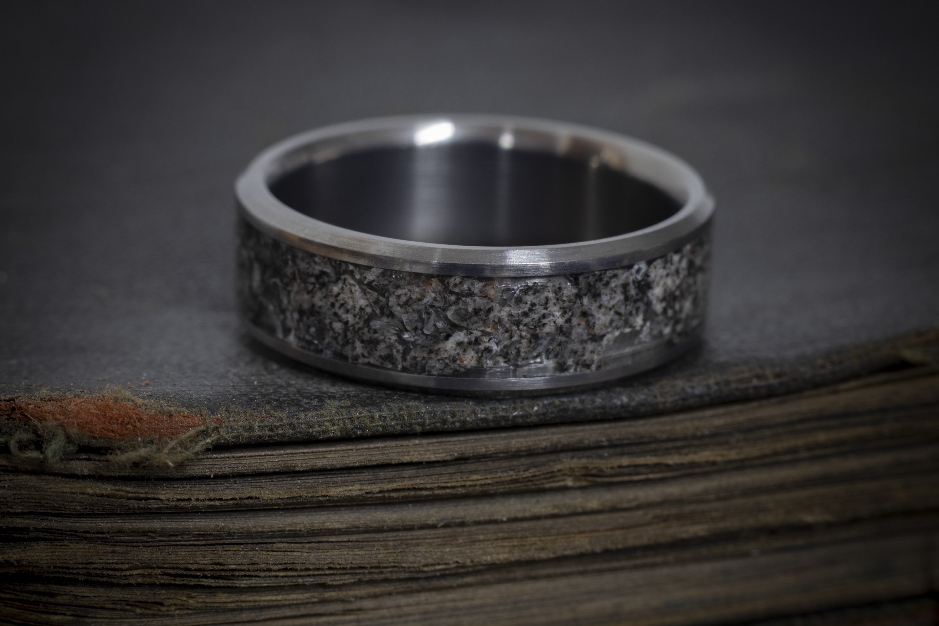 Michigan Yooper Glow Stone Rings - Titanium Band - Etsy