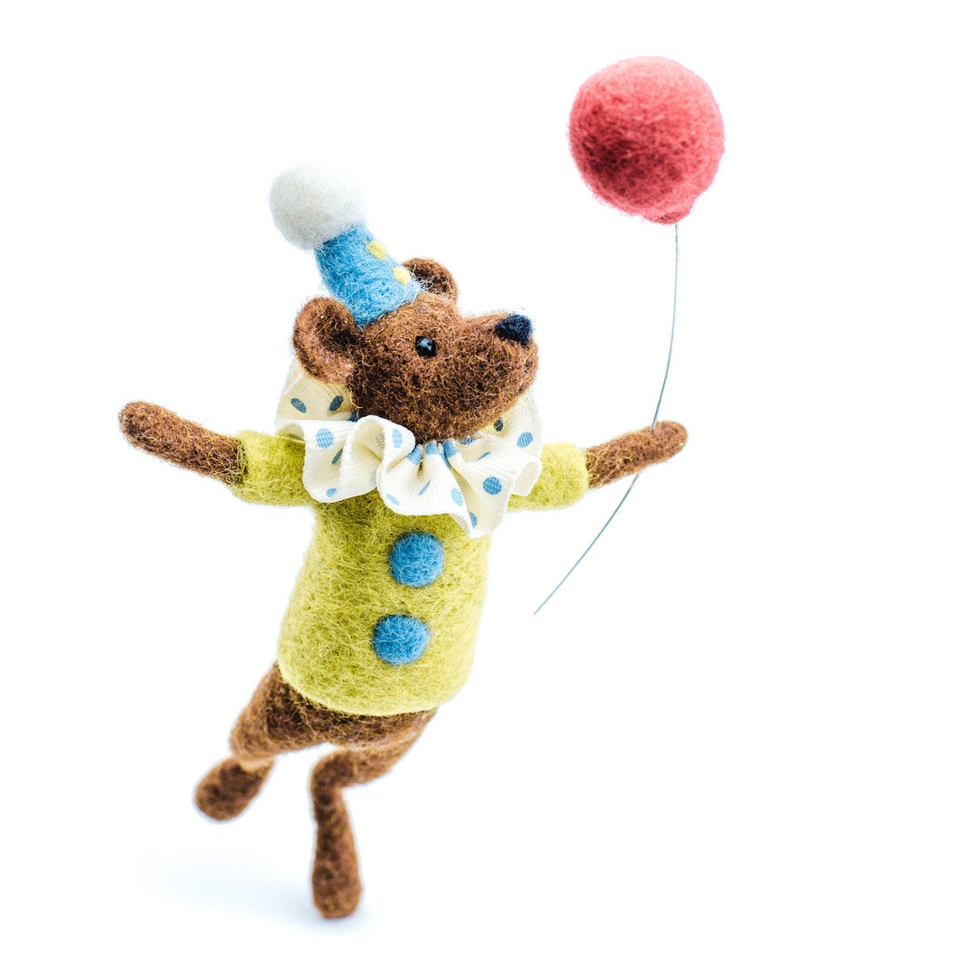 Felt and Dandy Dancing Bear Needle Felting Kit - Etsy