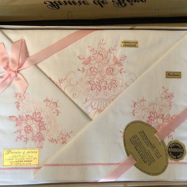 Vintage Bed Sheet - Etsy