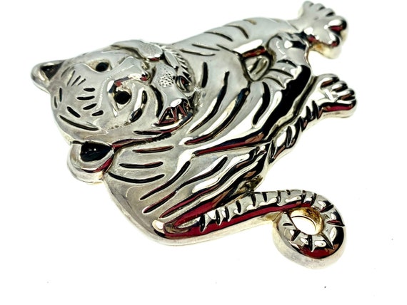 Big Vintage Creeping Tiger Brooch / Pin - Statement J… - Gem