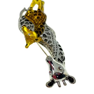 Cute Giraffe Brooch / Mother & Baby Giraffes Pin - Etsy