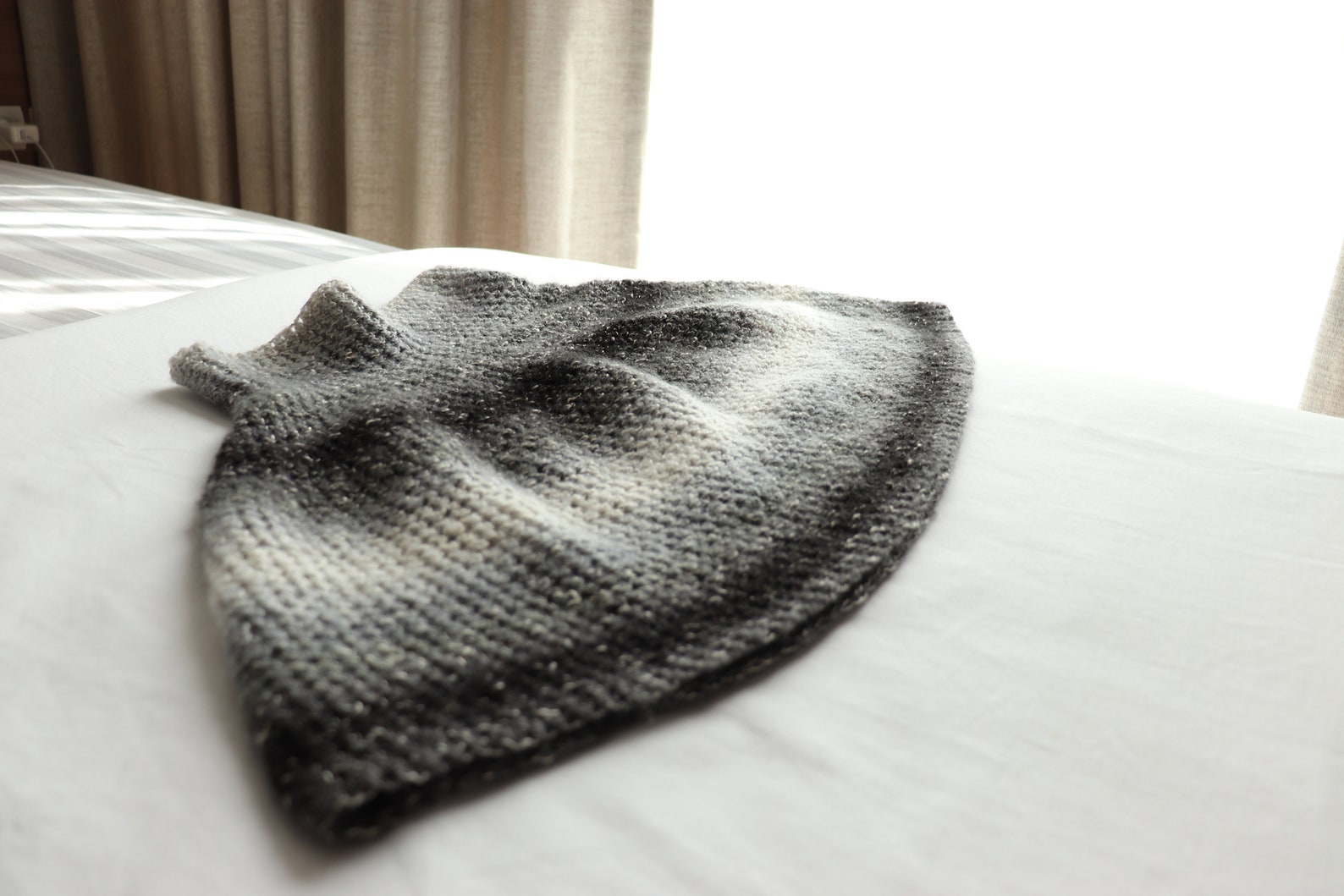 EASY Crochet Pattern • Easy Crochet Capelet • Modern Autumn Wearable ...