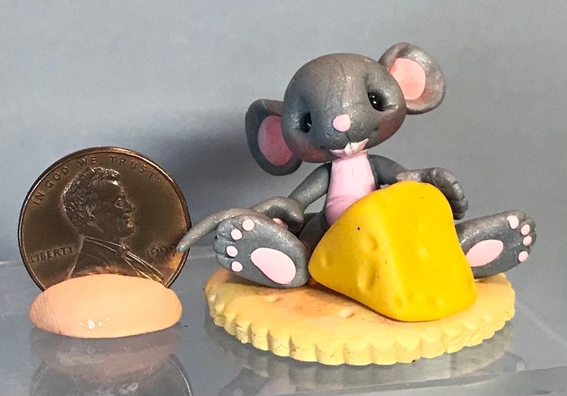 Mouse on Cracker W/ Cheese miniature Polymer Clay Mice - Etsy