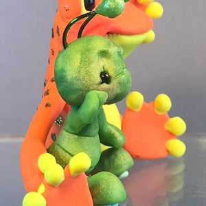 Frog & Ant Polymer Clay Amphibian Figurine sculpted Clay Toad Figure ...