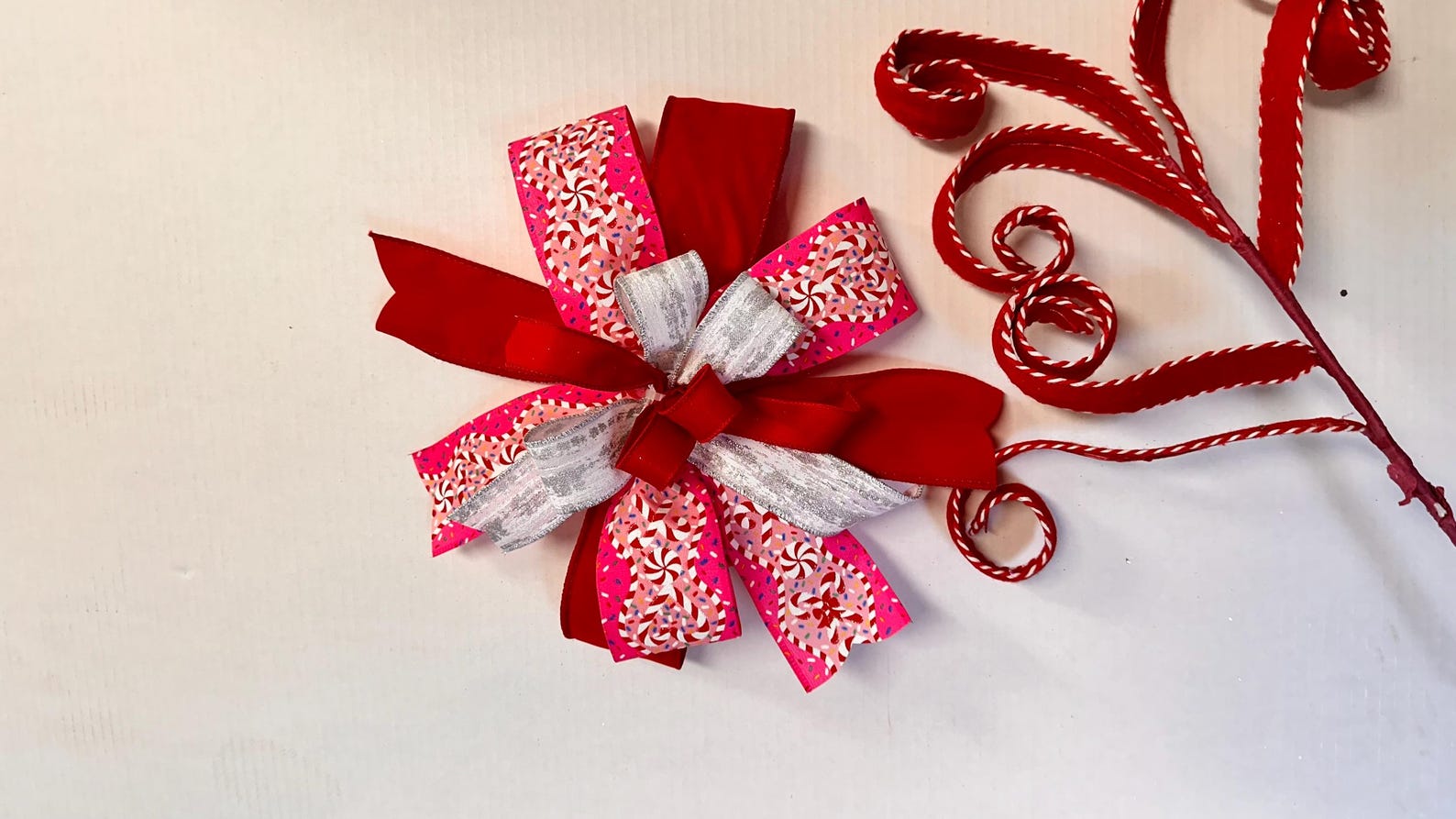 Christmas Pink Red Bow, Holiday Shimmering Wreath Bow, Staircase ...