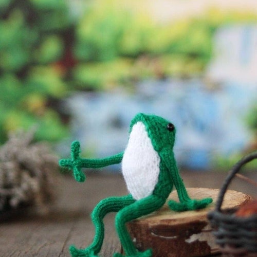 Blue-white Knit Frog From Tiktok. Soft Whimsical Toad. Hippie - Etsy
