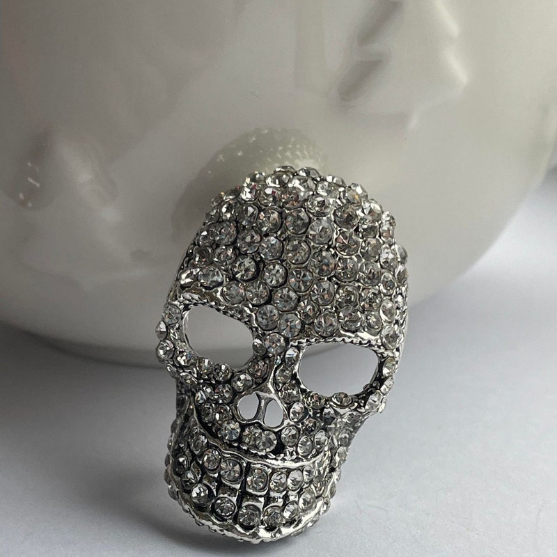 Skull Brooch - Etsy