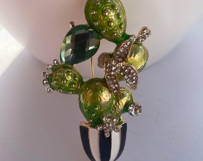 Hand-embroidered Brooch Green Cactus Handmade Designer Pin Brooch ...