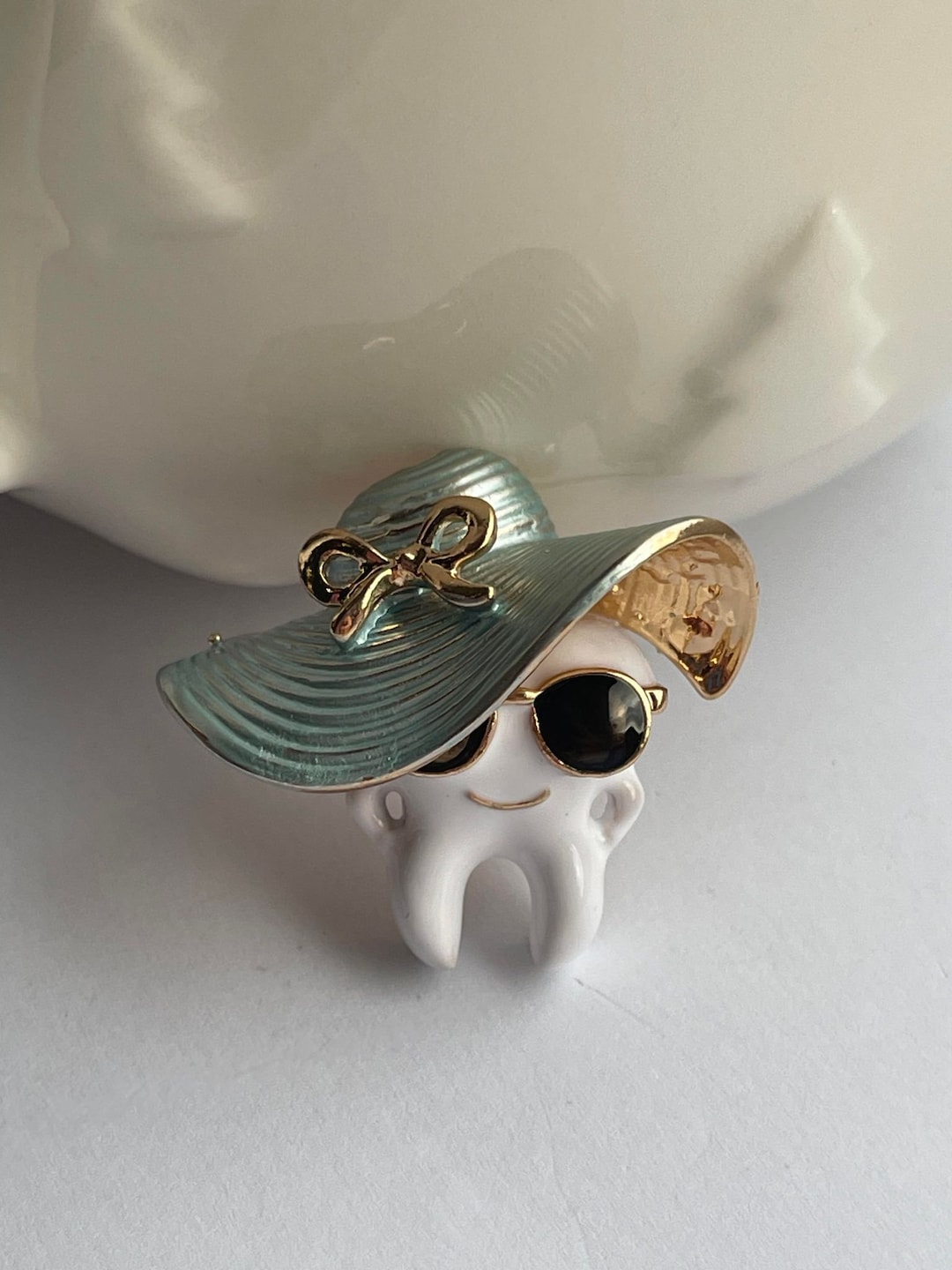 Enamel Tooth Wearing a Sun Hat Brooch, Tooth Brooch, Tooth Lapel Pin ...