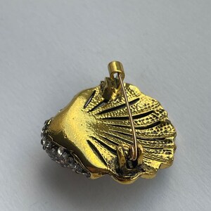 Vintage Style Shell Brooch, Clamshell Brooch, Clamshell Pearl Brooch ...