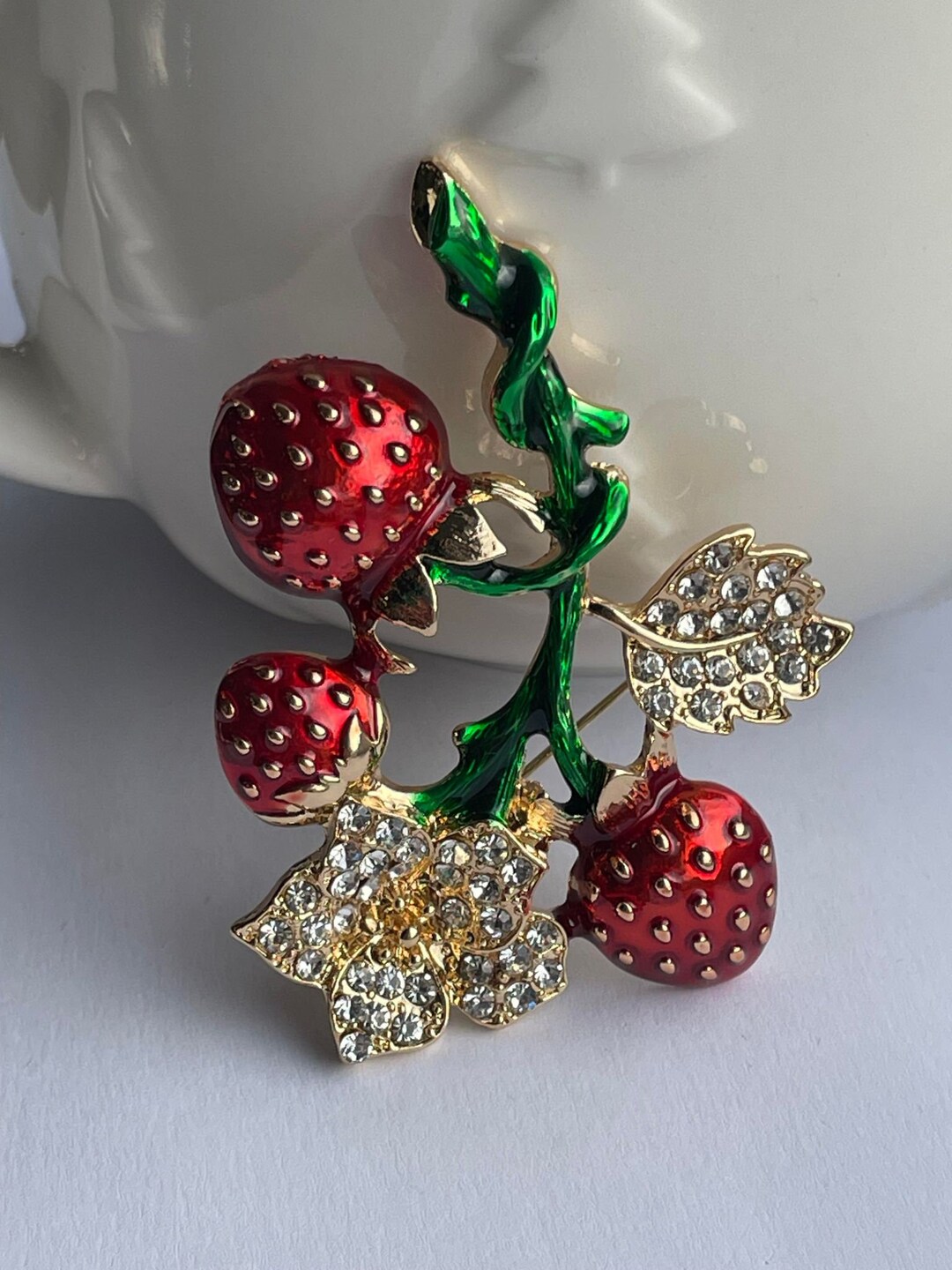 Strawberry Brooch Pin, Strawberry Pin, Strawberry Brooch - Etsy