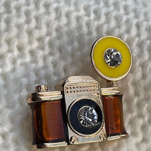 Camera Brooch Pin, Photographer Gift, Photography Lapel Pin - Etsy