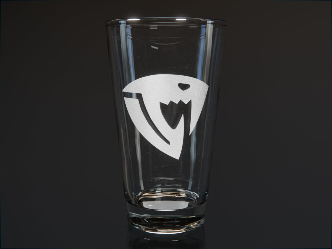 Sabertooth Guild Symbol Customizable Etched Pint Glass, Fairy Tail 100 ...