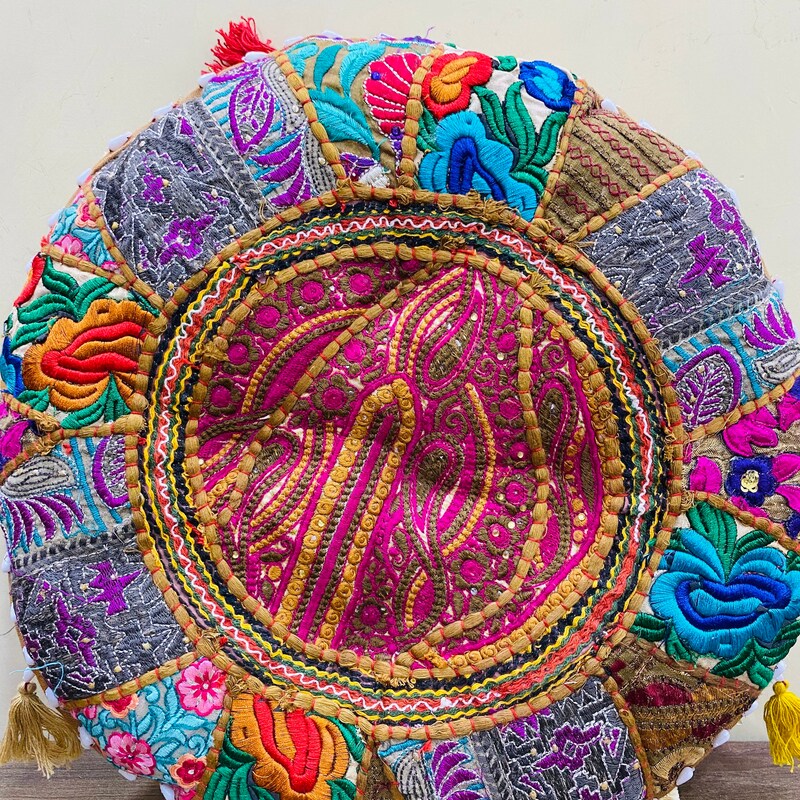 Round Cushion - Etsy