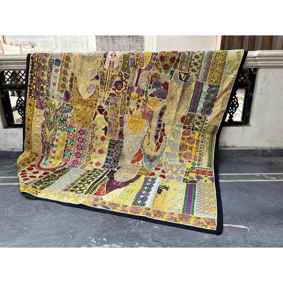 Vintage Sari Patchwork Beaded Bedding,gypsy Sari Decor,bohemian Wall ...