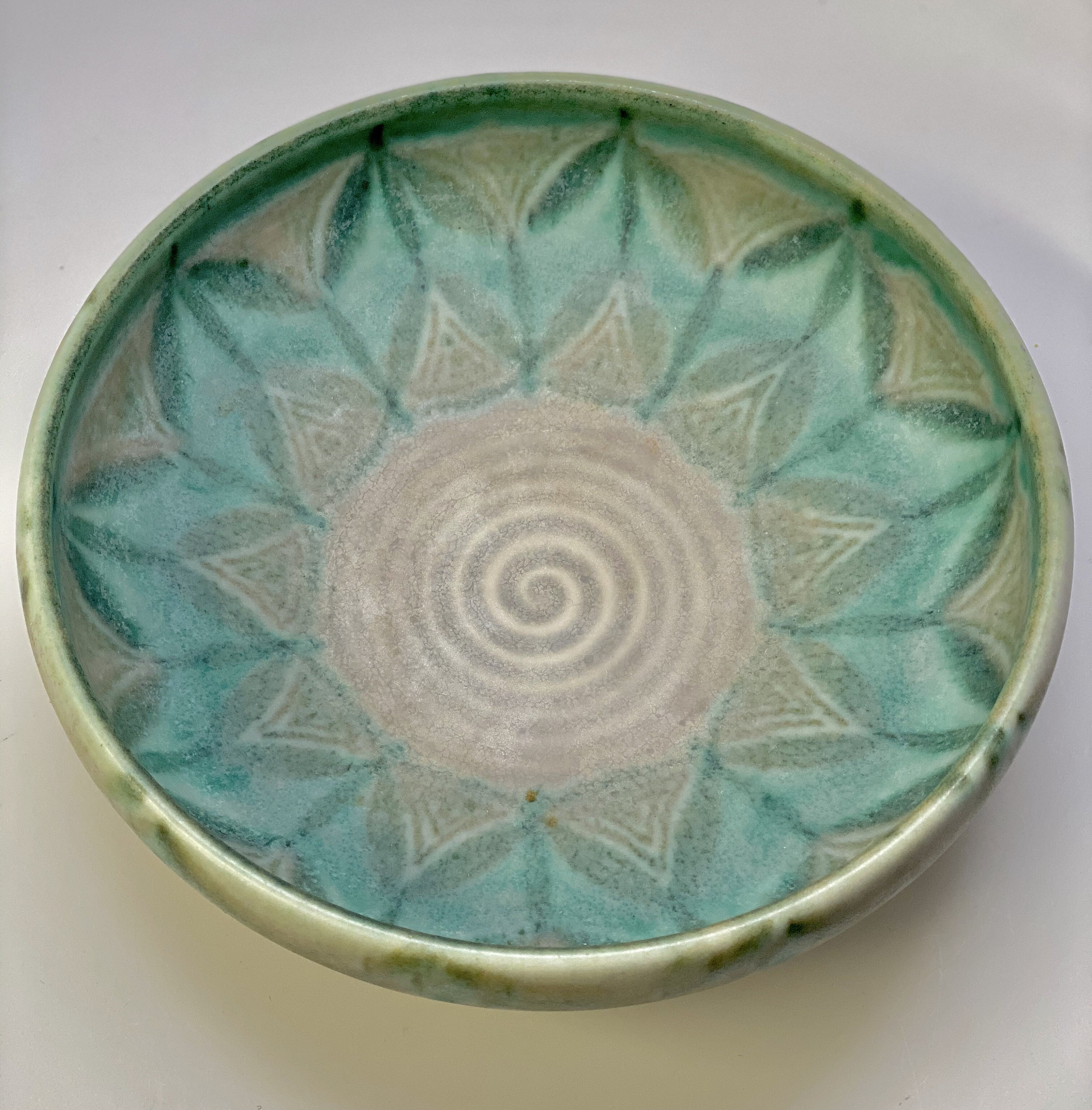 Pilkingtons Royal Lancastrian Bowl, Signed by E.T. Radford and Gwladys ...