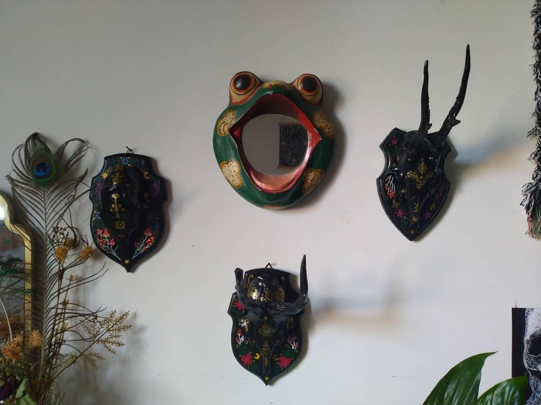 Customized Animal Skulls Deer Unique Art Object Original Piece Golden ...