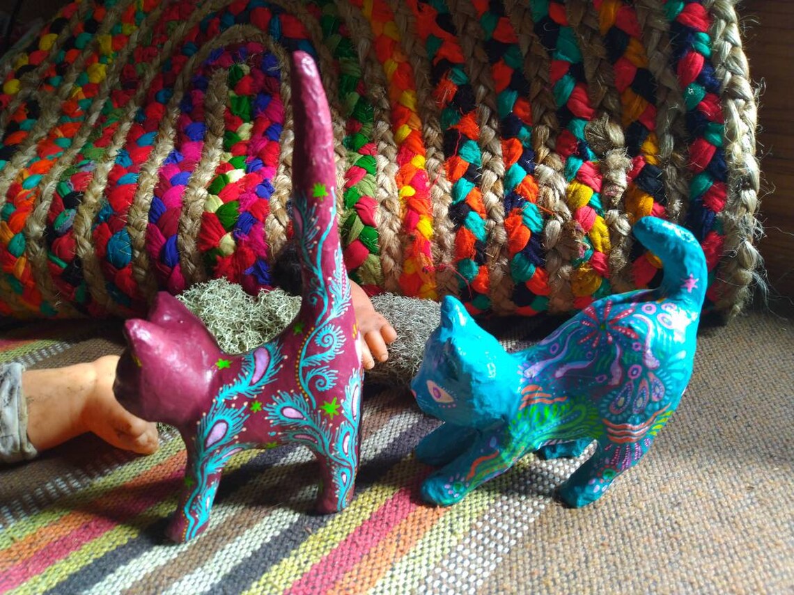 Small cats in chewed paper. Painted with posca. Cat / | Etsy