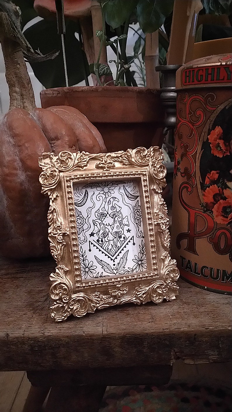 Small Baroque Style Frames to Place or Hang Oval or Rectangular Unique ...