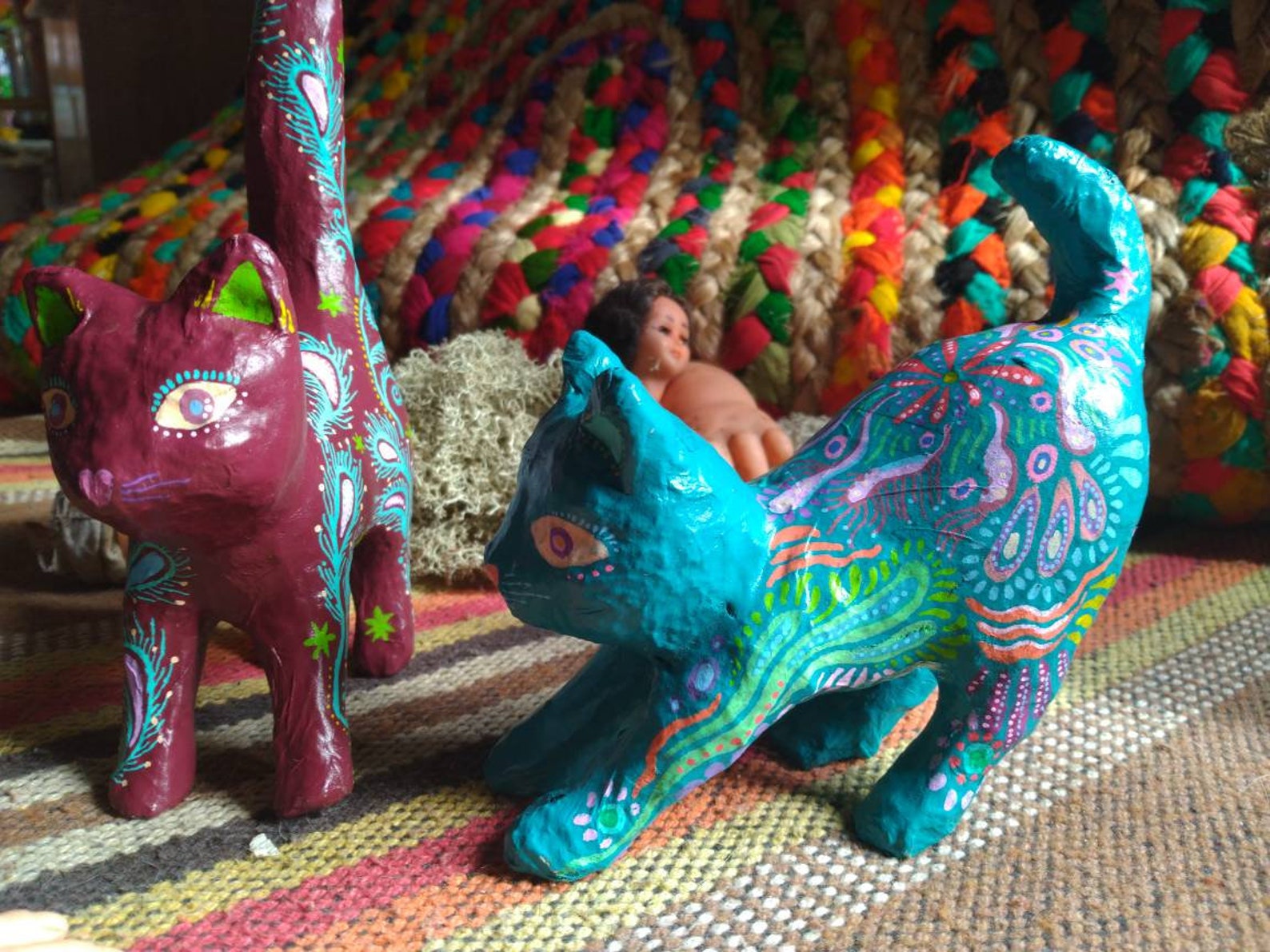 Small cats in chewed paper. Painted with posca. Cat / | Etsy