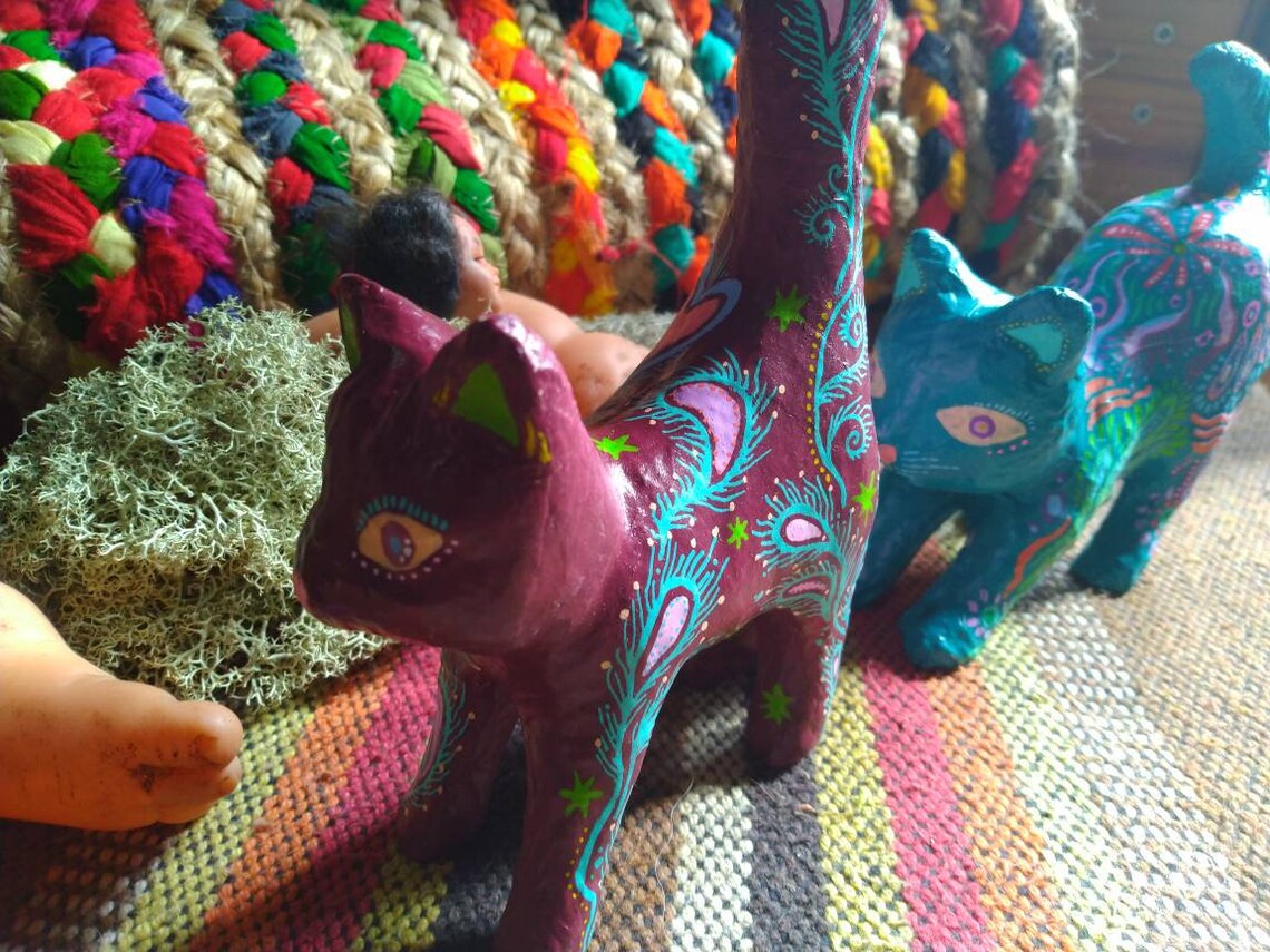 Small cats in chewed paper. Painted with posca. Cat / | Etsy
