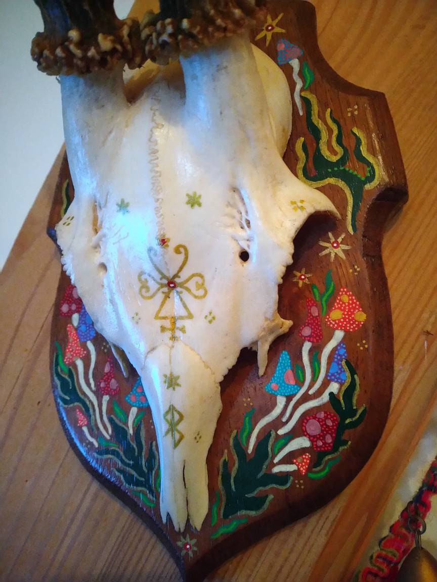 Customized Deer Skulls Hand Painted Posca Handmade Wall Decoration Art ...