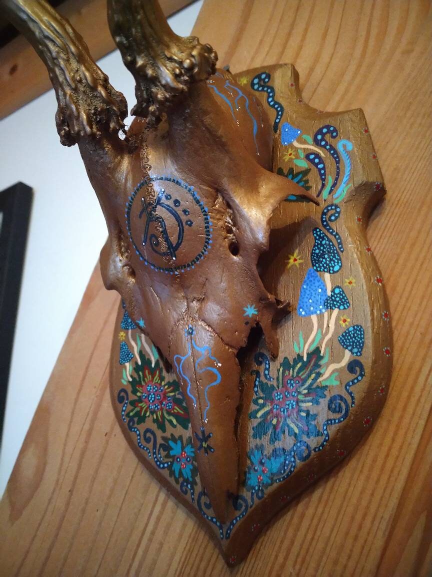 Customized Deer Skulls Hand Painted Posca Handmade Wall Decoration Art ...