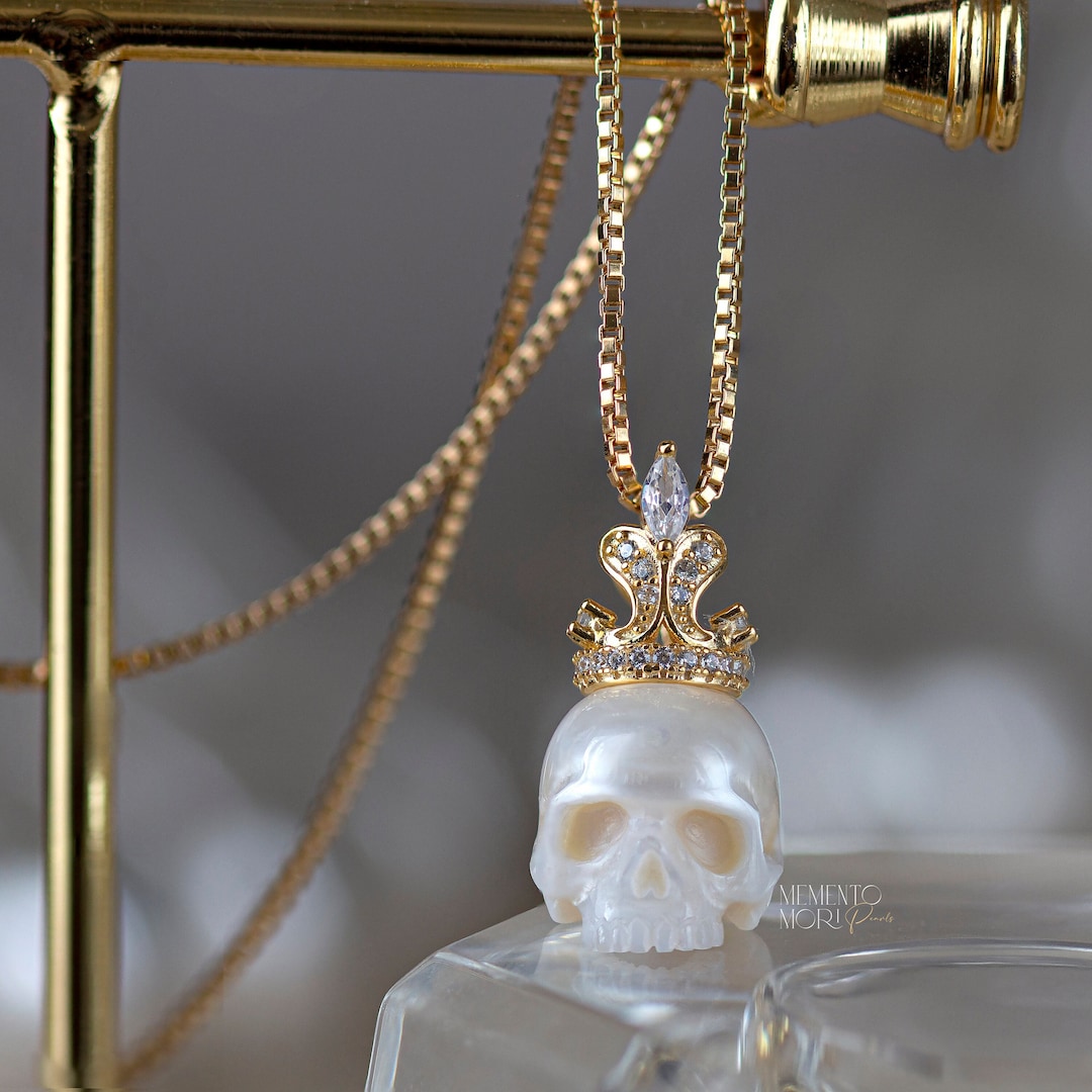 Pearl Skull Necklace Crown Skull Pendant Carved Pearl Pendant Gothic ...