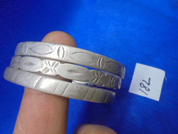 Moroccan Jewelry, set 3 antique silver Berber bangles… - Gem