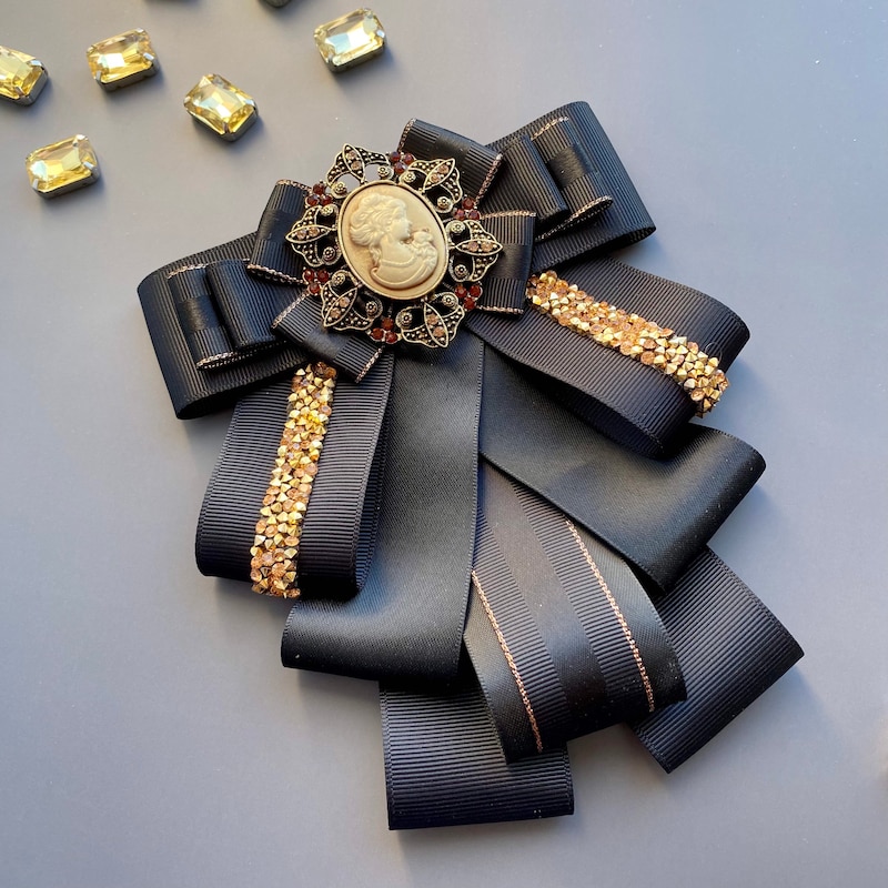 Victorian Brooch - Etsy