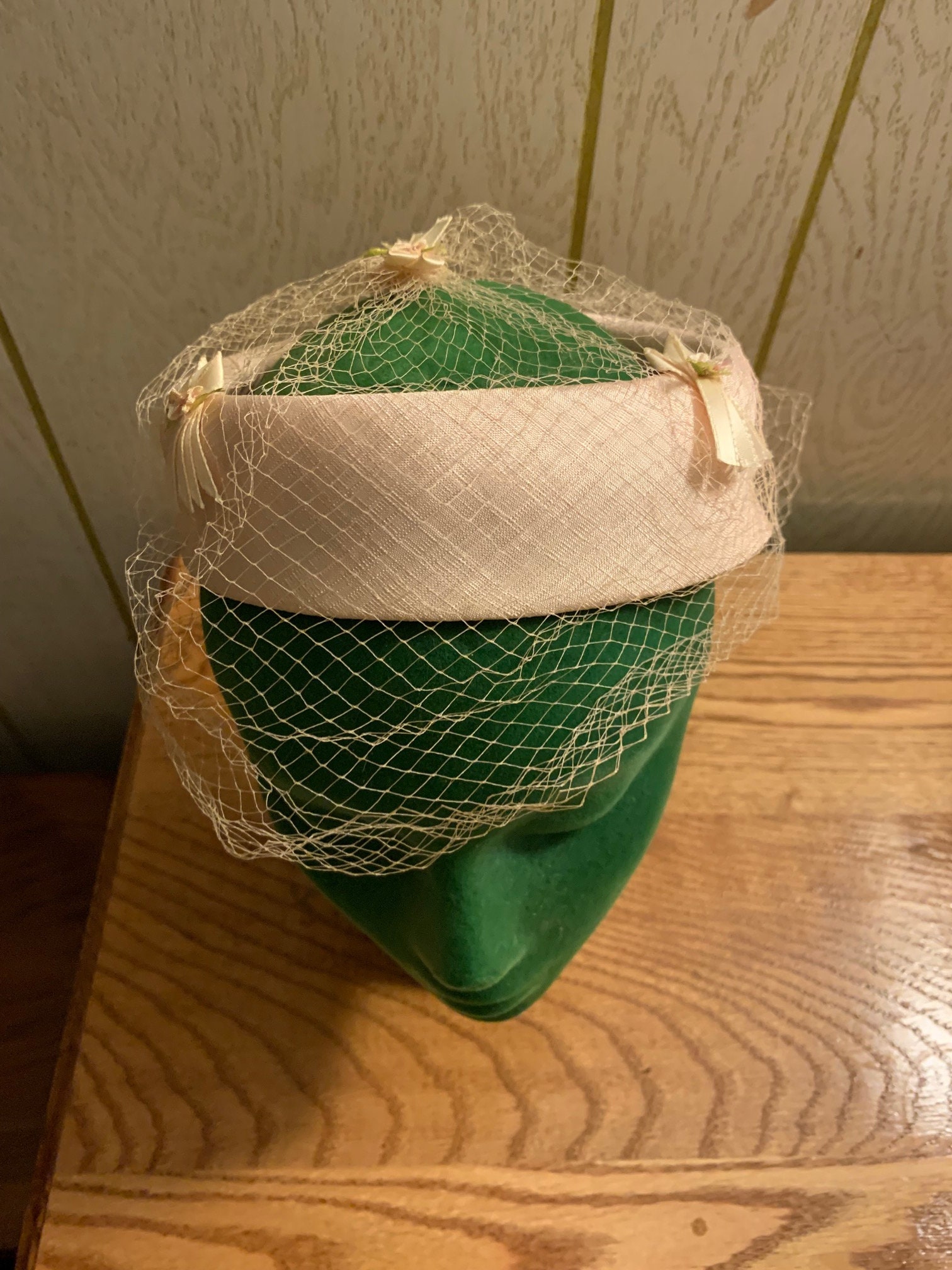 Vintage Easter Hat Whimsie Pillbox 1950's/1960's Netting and Bows Free ...