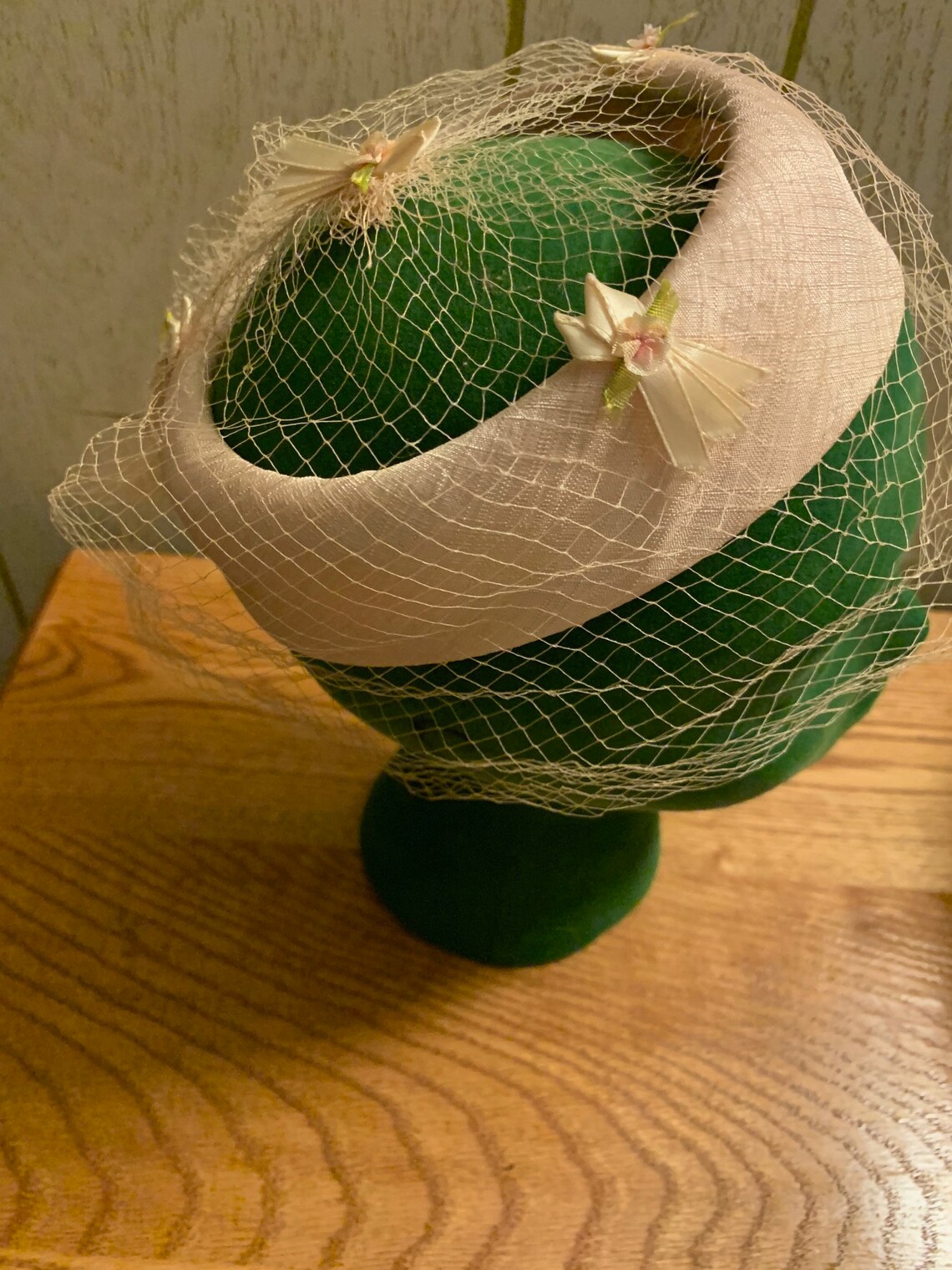 Vintage Easter Hat Whimsie Pillbox 1950's/1960's Netting and Bows Free ...