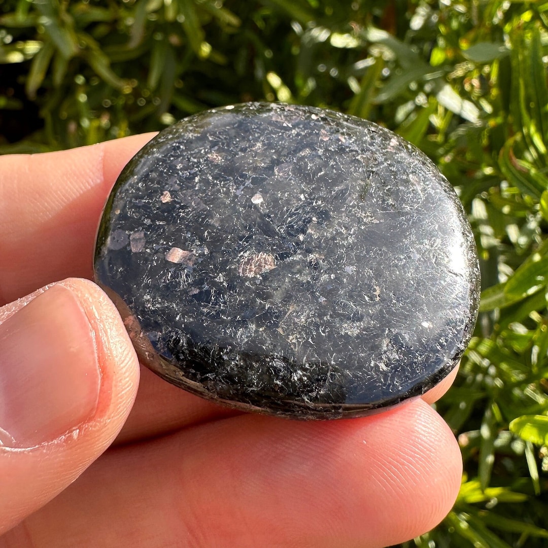 Nuummite Stone, Polished Nuummite, Greenland, Reiki, Rock Collection ...