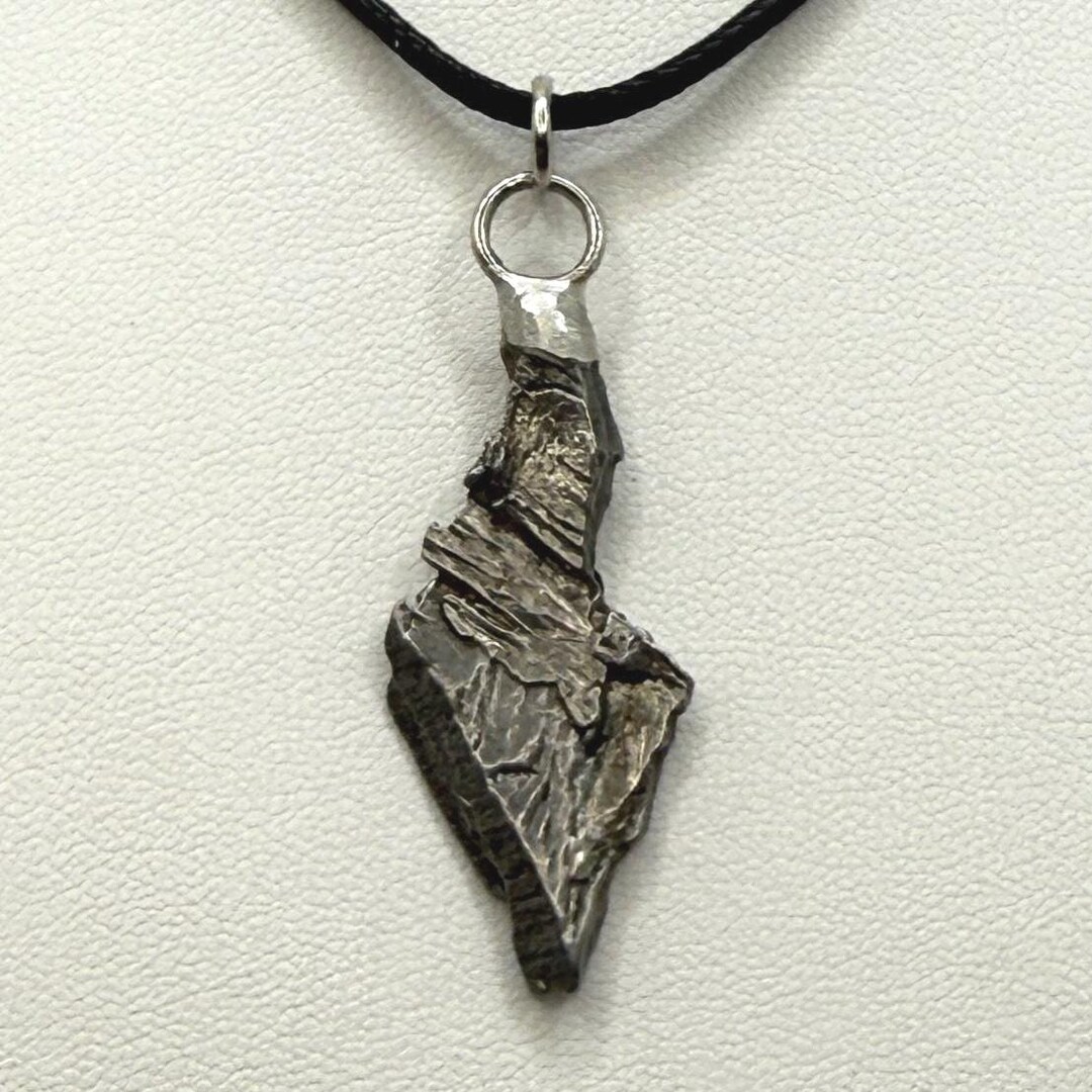 Beautiful Aletai Meteorite Pendant, 4.49 Grams, Astronomy Gift ...
