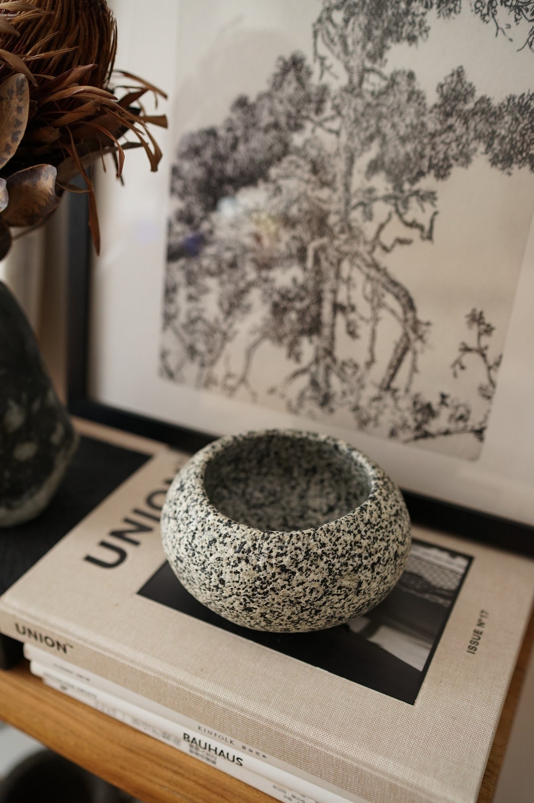 Black and White Natural Decorative Stone Bowl 1.8KG Handmade Stone Art ...