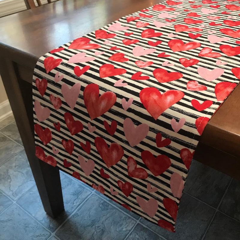 Heart Table Runner - Etsy