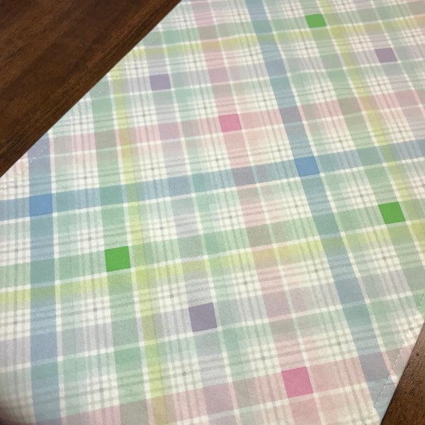 Spring Table Runner - Etsy