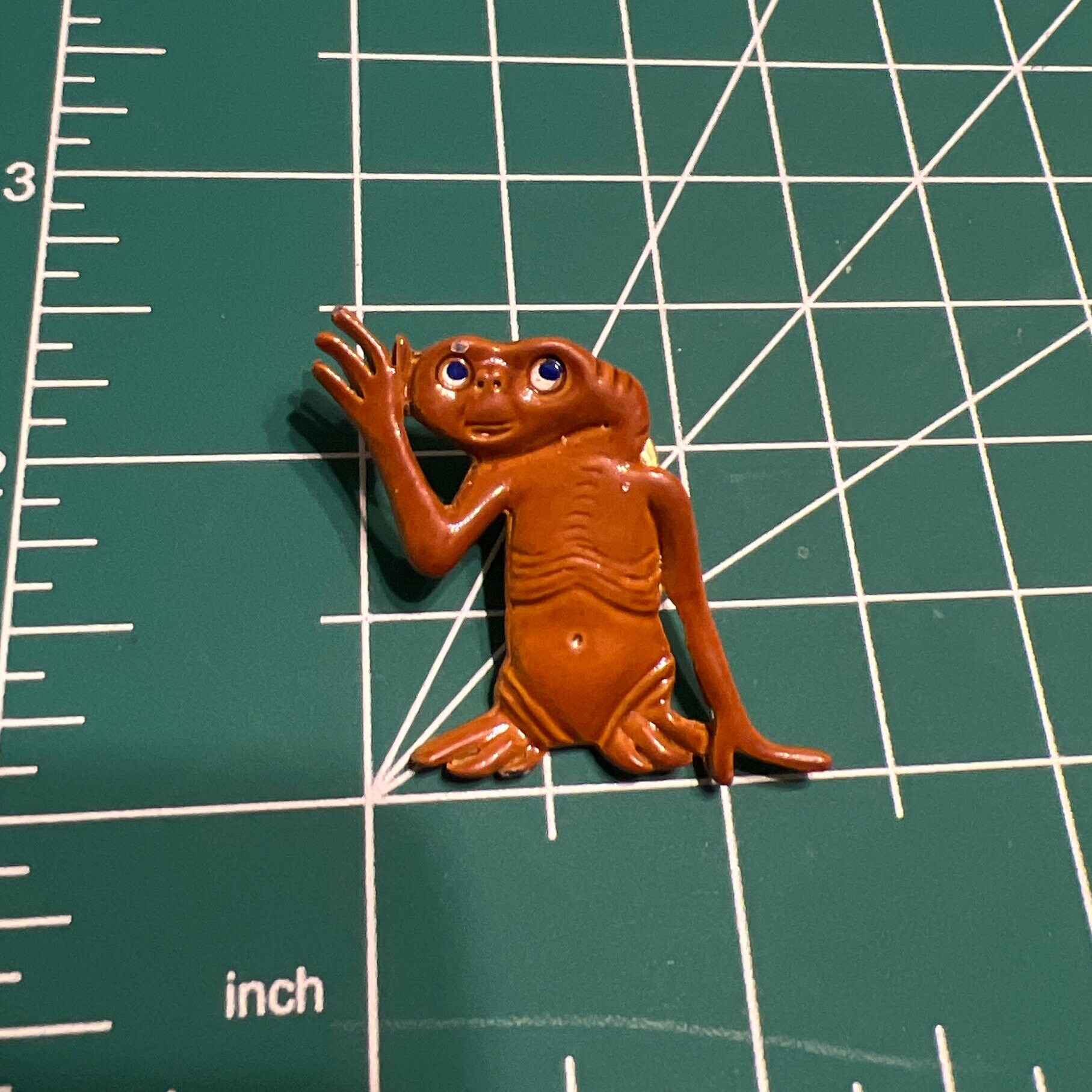 Vintage 1980's ET Extra Terrestrial Full Body Enamel Lapel - Etsy