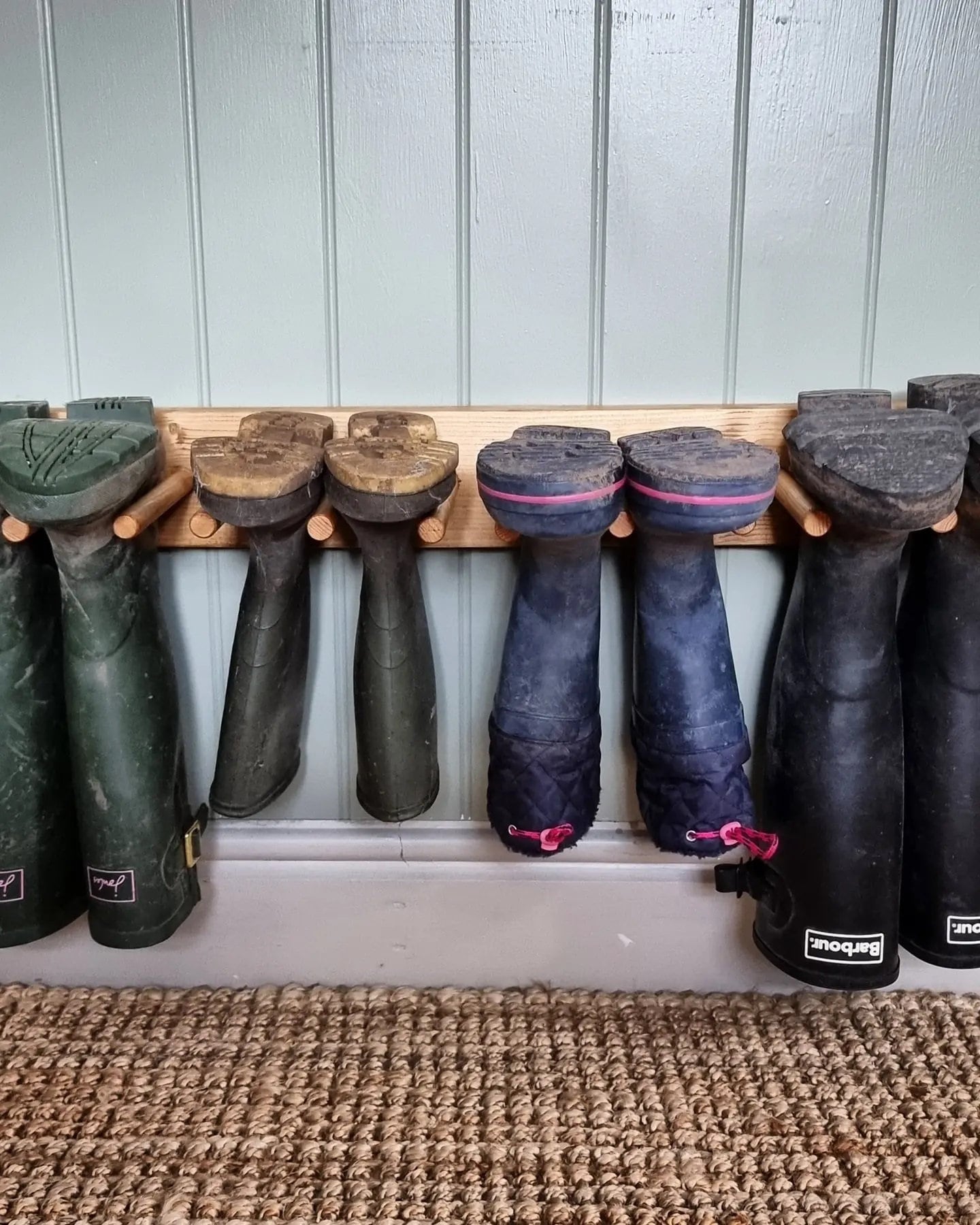 Wall mounted reclaimed timber welly rack / shoe rack / boot | Etsy