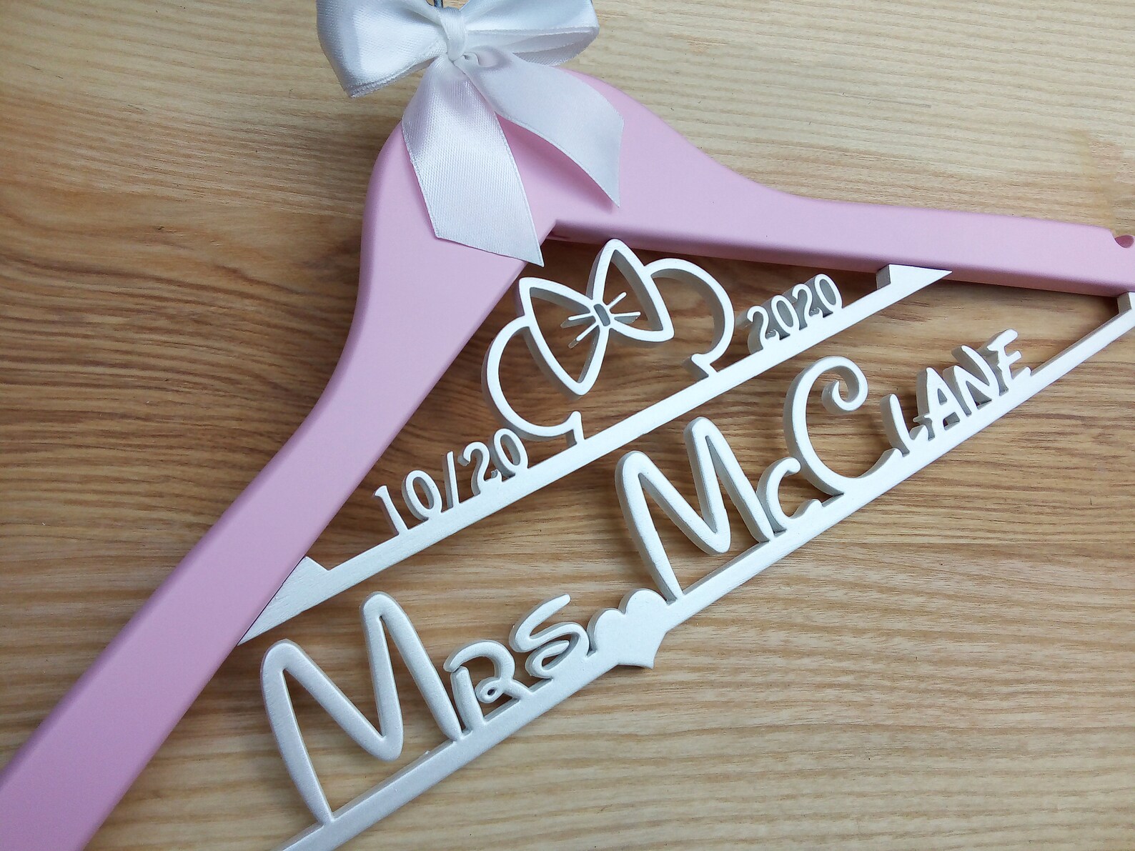 Minnie Bride Hanger Minnie ears Mickey Wedding hanger | Etsy