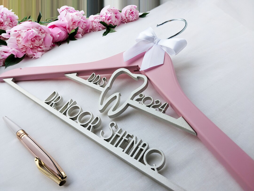 DDS Hanger, Dentist Hanger, Medical Student Gift, Personalized Gift for ...