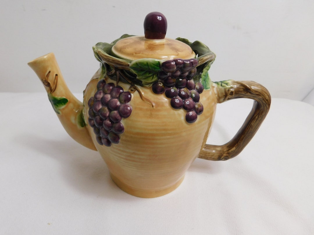 A4 Pacific Rim Sonoma Grapes & Vine Tea Pot - Etsy