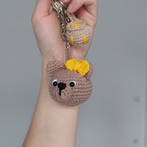 Bear and Honey Keychain - Crochet Pattern /// BEGINNER FRIENDLY ...