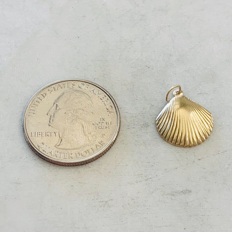 14K Gold Filled Lightweight Seashell Ocean Nautical Charm - Etsy