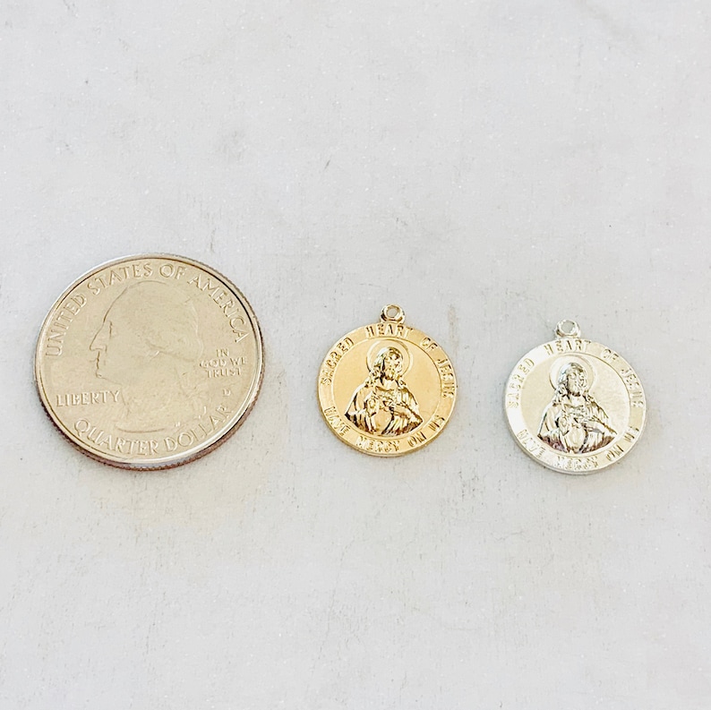 Sacred Heart of Jesus Round Circle Medallion 17mm X 15mm 14K Gold ...