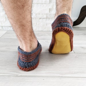 MEN'S SLIPPERS PATTERN | Leather Bottom Slippers | Crochet Slipper ...