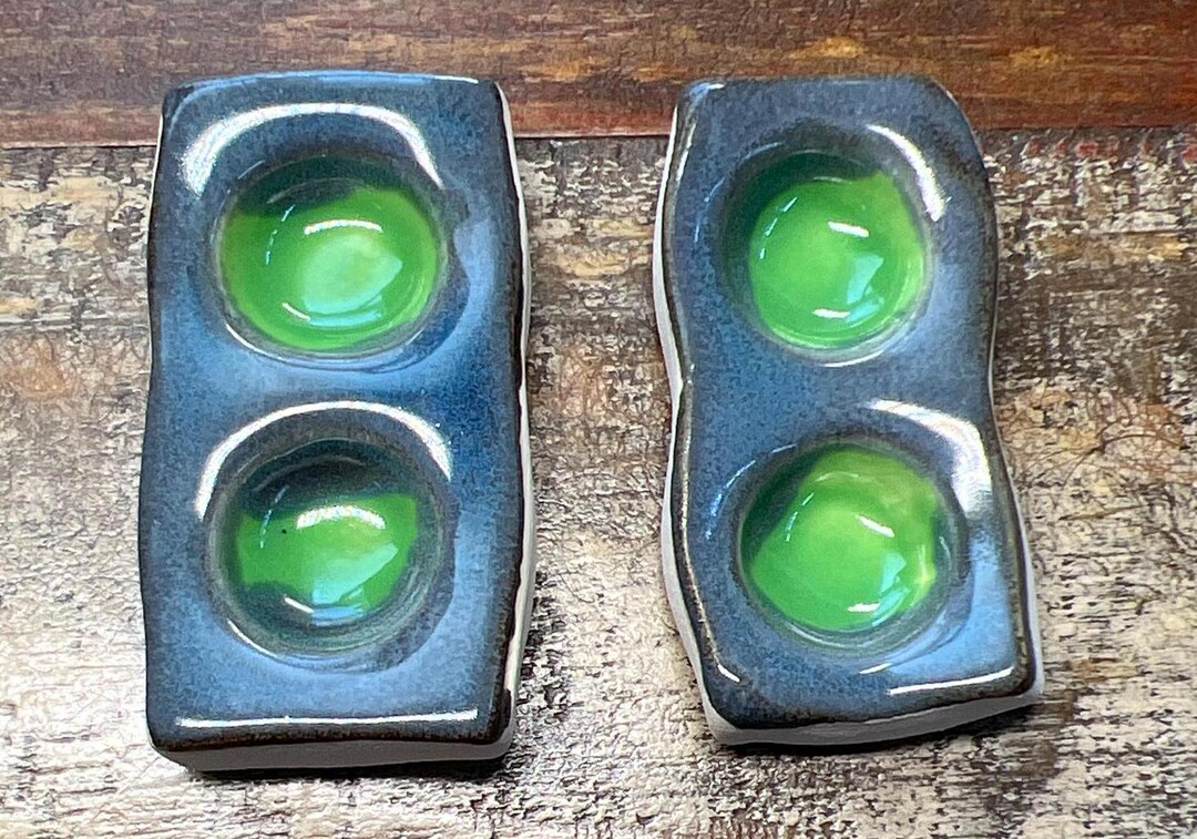 Mini Oil Well in Blue Grotto and Emerald - Etsy