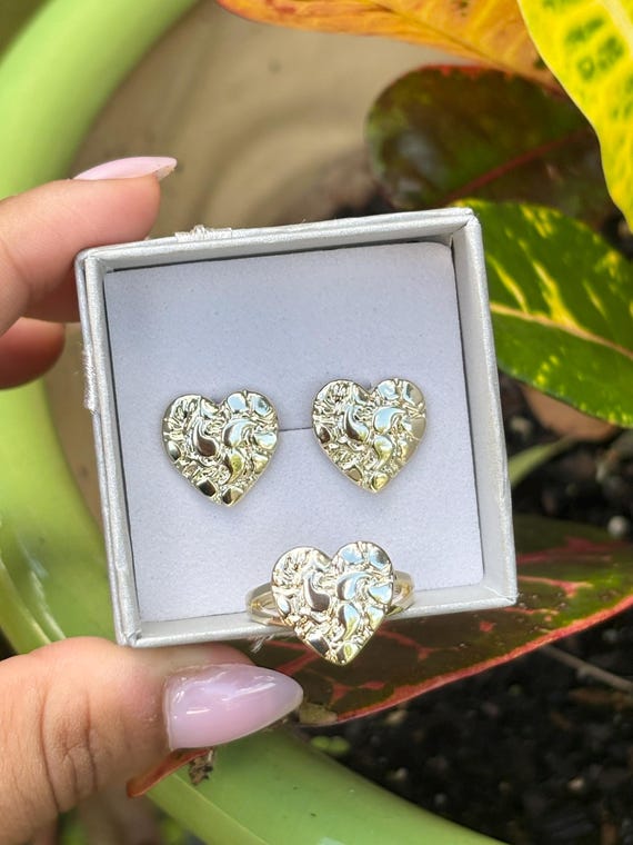 Heart shaped gold nugget earrings store