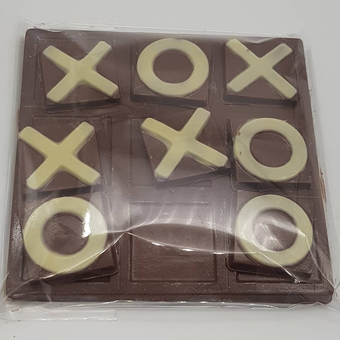 Noughts and Crosses, Tic-tac-toe Chocolate Game - Etsy