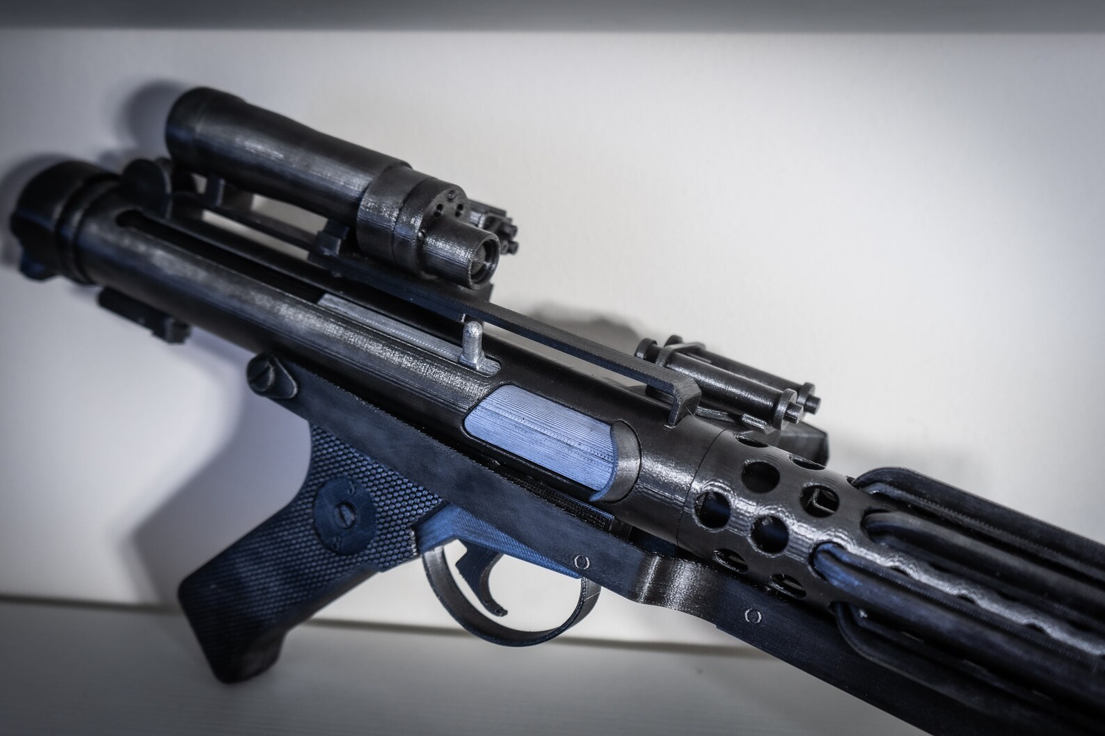 E-11 blaster rifle stormtrooper blaster cosplay | Etsy